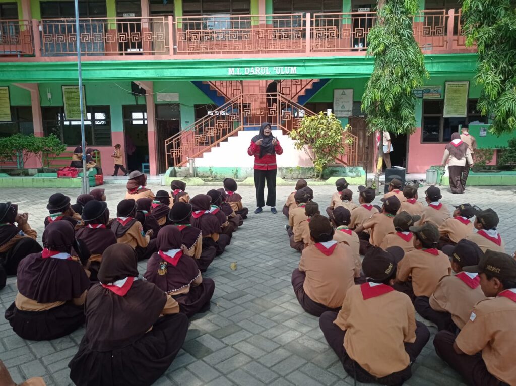 PMI Kabupaten Jombang Berikan Materi Pertolongan Pertama pada Kemah ...