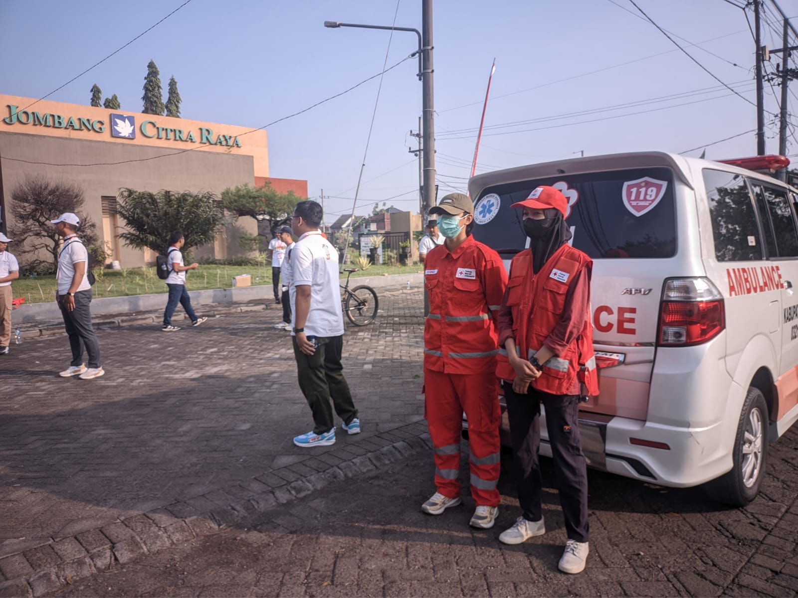 PMI Jombang Terjunkan Tim Kesehatan pada Acara Gowes Bersama Bupati ...